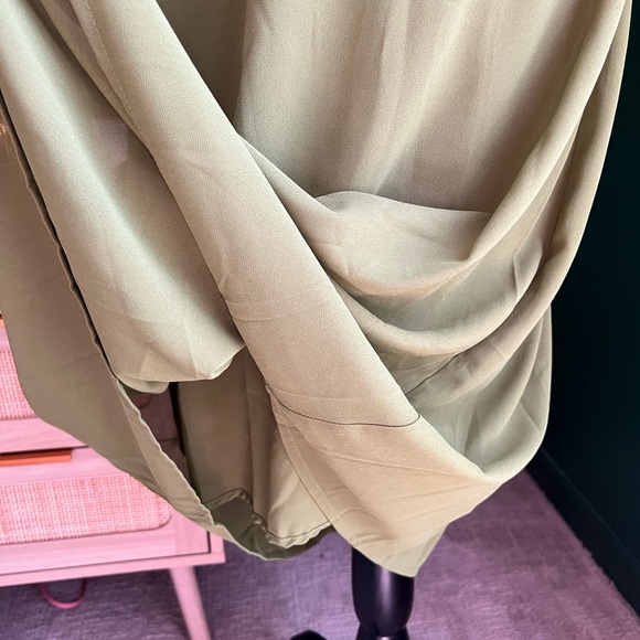 Dresses | The Green Ruched Trim Poet Sleeve Midi Dress With Tie | Poshmark